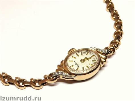 Женские золотые часы с браслетом "Чайка" 585 пробы