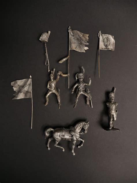 Ensemble De Figurines De Plomb Relatives Au 1er Empire Aiolfi Gbr