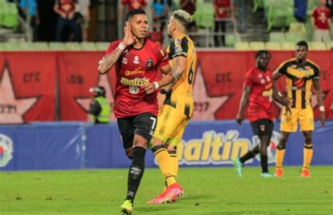 Caracas Empata Con Táchira En El Clásico Del Fútbol Venezolano Reporte Confidencial