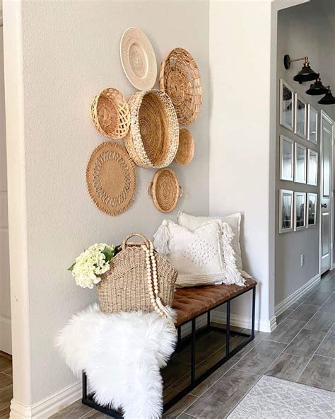 30 Unique Ideas For Displaying Basket Wall Décor