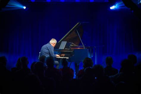 Jan Gunnar Hoff — Kultur Hinterm Feld