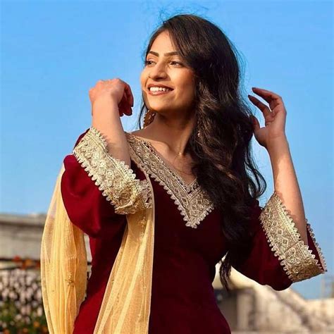 Nitika Jain Music Age Birthday Biography