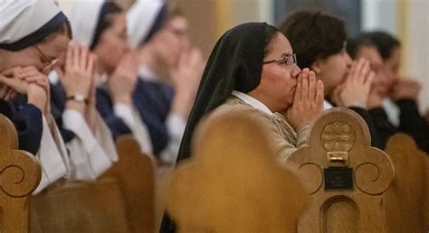 10 Elements Of Discerning A Religious Vocation Roman Catholic Diocese