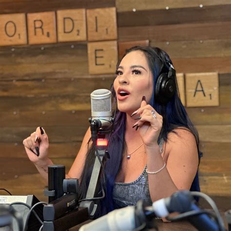 Karla Bustillos Estrena Su Segundo Sencillo Besos Con Veneno” Exa Fm