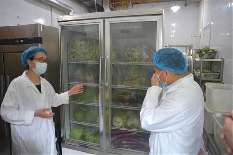 华煜公司开展4月份食品安全专项检查 西京学院