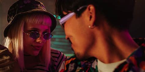 How To Tell If The Person Youre Dating Is Fake As Hell Yourtango