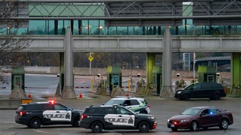 Rainbow Bridge Crossing Reopens 1 Day After Deadly Car Explosion Cbc News