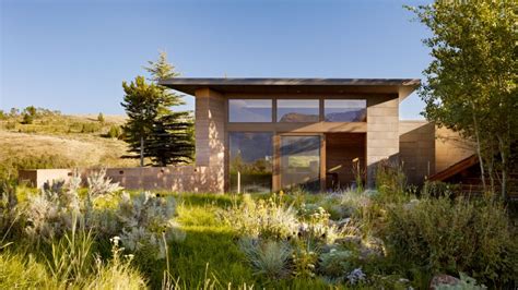 Carney Logan Burke Uses Rammed Earth To Build Home Office Extension