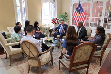 Us Ambassador Marc Knapper The Governments New Steps Are Boosting Vietnams Investment