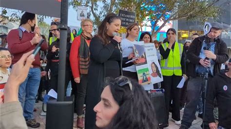 صحبتهای ناز حسینی در دفاع از اعتراضات ایرانیان Nos Hosseini Says Why Iran Protests Continue