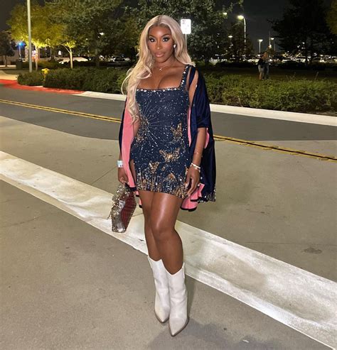Beauty Influencer Jackie Aina Doesnt Want To Be Called Auntie Anymore