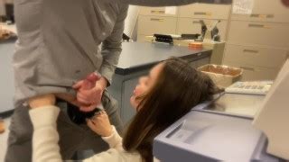 Дрочит Порно Видео Pornhub
