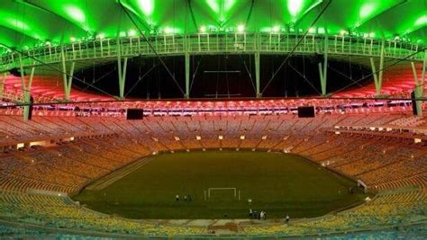 نورافشانی دیدنی ورزشگاه ماراچانا در ریو دو ژانیرو گنجایش 76395 نفر