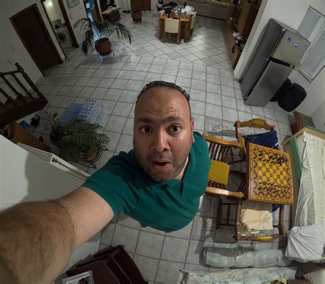 Viktoras ΒιΓια Αλανι Facebook