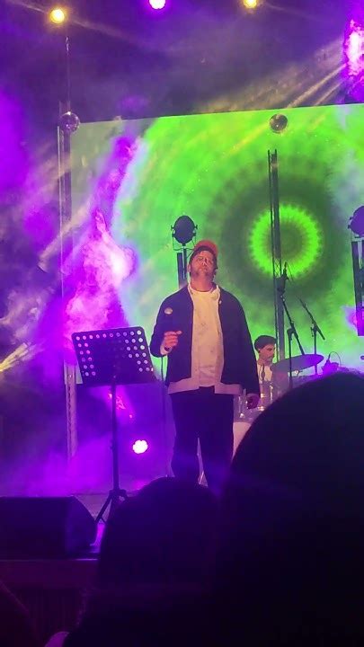 הופעה של דניאל גד שר בקרית גת Youtube