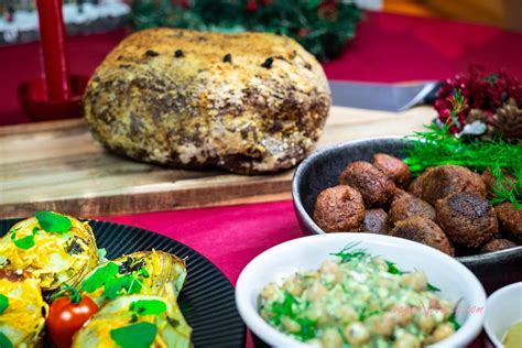 Vegan Swedish Meatballs Christmas Special