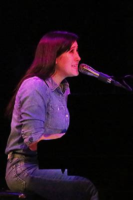 In City Winery Opener Vanessa Carlton Walks A Thousand Miles” To Learn Love Is An Art