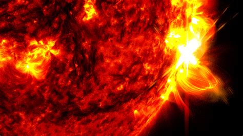 How Self Assembling Nanotechnology In The Body Can Make You More Susceptible To Solar Flares