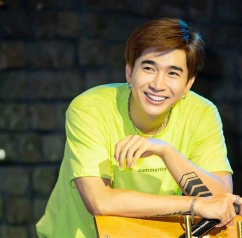 Tải Ngay Bộ Hình Nền Ca Sĩ Chi Dân Cực đẹp Miễn Phí