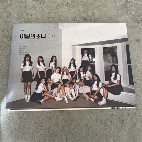 Loona 1st Mini Album Cd Normal A Version 1st Press Gold Sticker No Pc 5422 Picclick Au
