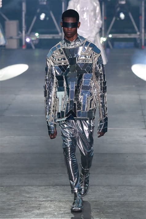 Fashion Week The Business Of Fashion Space Runway Fashion Mens