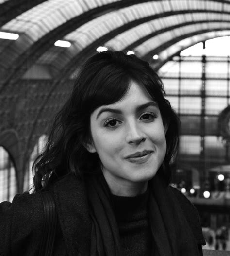 about marina lauritzen medium
