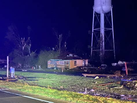 Mississippi Tornado Leaves At Least 26 Dead As Horror 135mph Twister