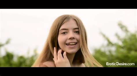 Eroticdesire180804kayjapplegarden Kay Jay Eporner