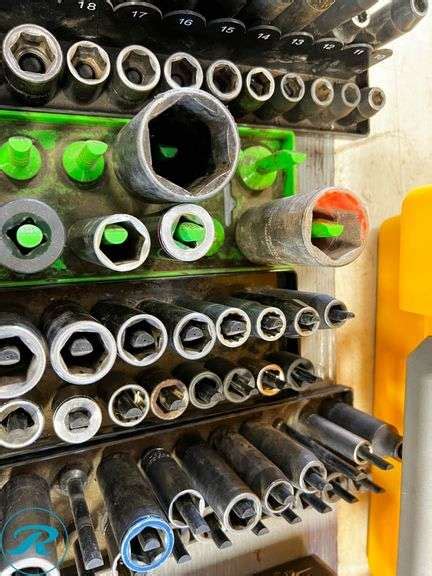 8 Plastic Socket Holders With Assorted Sockets Roller Auctions