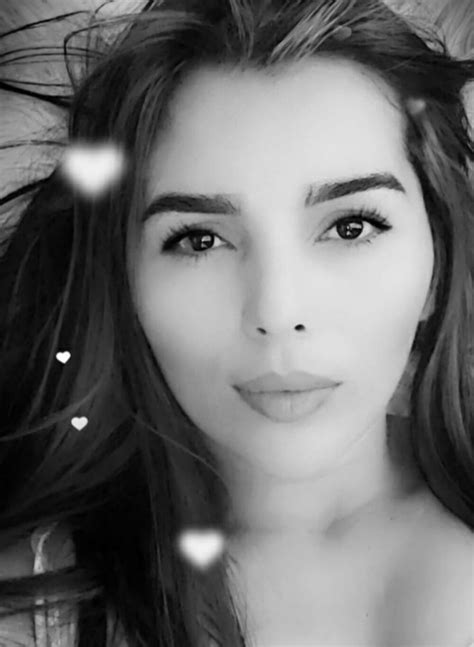 Eimyhoney Nude On Cam Live Sex Chat On Fapchat