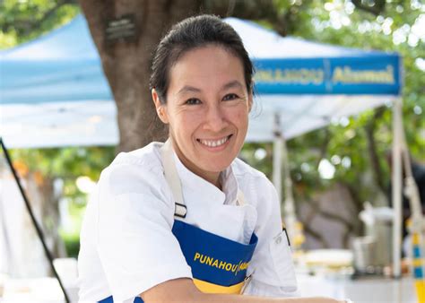 Chef Robynne Maii 92 Honored With Prestigious Culinary Award Punahou School