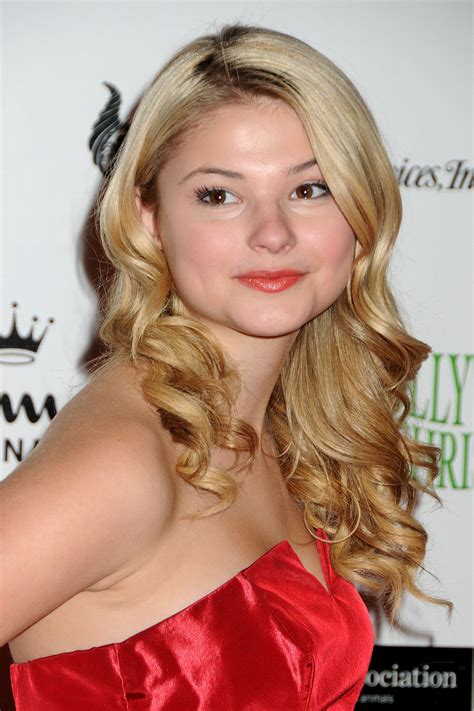 Trajes De Stefanie Scott Stefanie Scott Outfits And Style Photos
