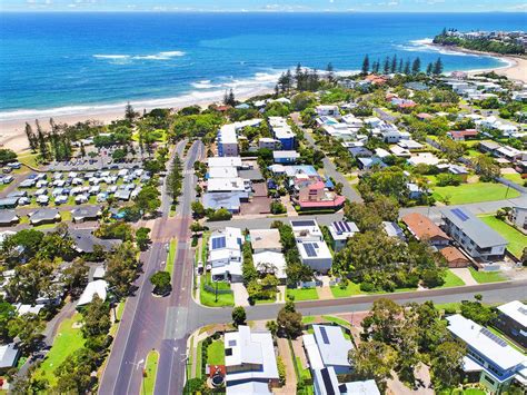 25 Tinbeerwah Street Dicky Beach Define Property