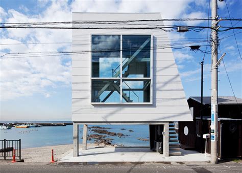 Tiny Window House Offers Unobstructed Views Of Japans Sagamo Bay