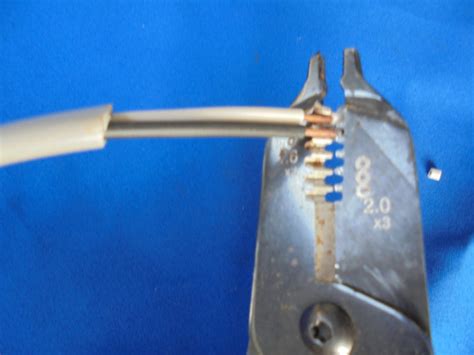 Vvf케이블 전선 피복벗기는 스트리퍼전기서을 효율적으로 정확이 벗겨내는 방법 Yepoon