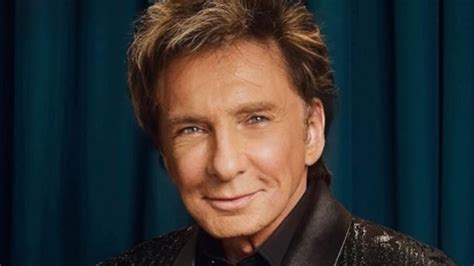 Barry Manilow Posts Grinning Selfie On Instagram Two Weeks After Lung