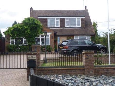 Property Valuation The Gadesbury Mancroft Road Aley Green Luton