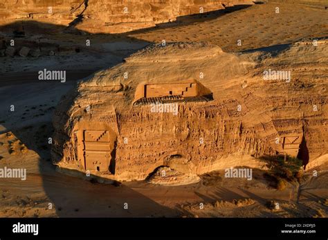 Geography Travel Saudi Arabia Nabataeer Graeber At Rock Qasr Al Bint In The Last Daylight