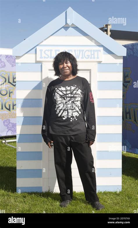 Joan Armatrading Backstage At The Isle Of Wight Festival At Seaclose
