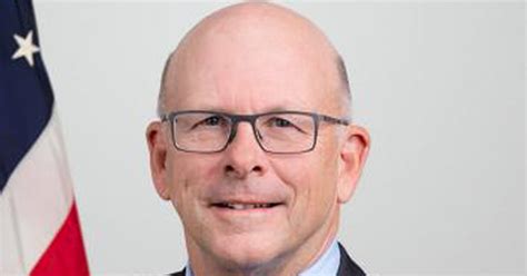 Leader Of Fda Food Division Resigns