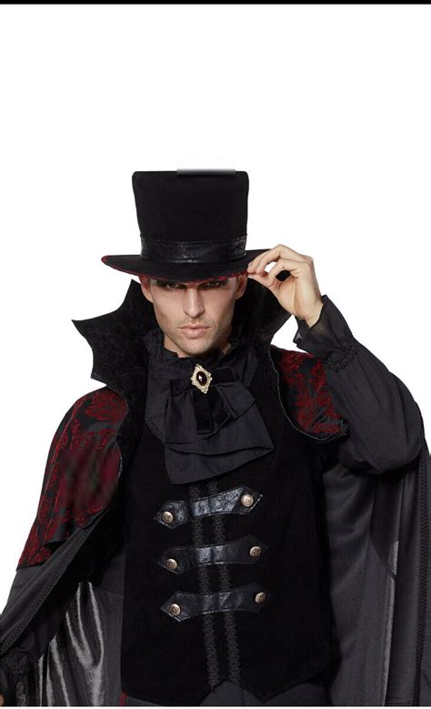 Male Vampire Clothing Style