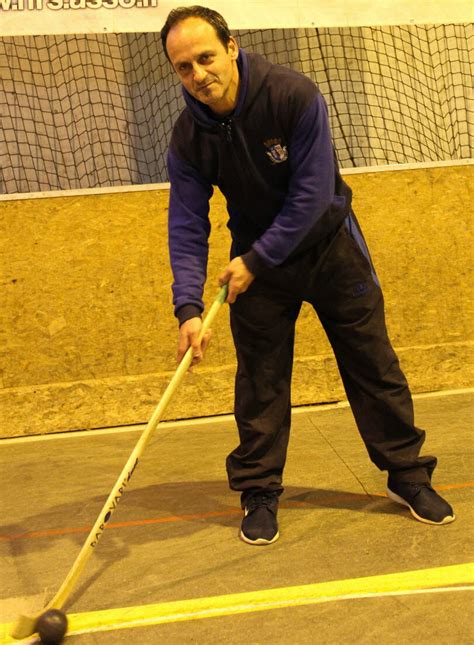 Gleizé Portrait Avec Jorge Maceda Le Rink Hockey Possède Un Joueur