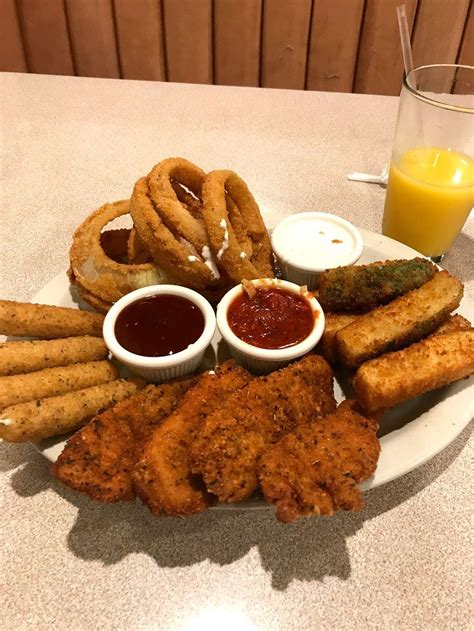 Spires Restaurant 15733 Hawthorne Blvd Lawndale Ca 90260 Hours