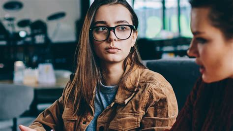 11 Habits That Make People Quietly Judge You Even If Theyd Never