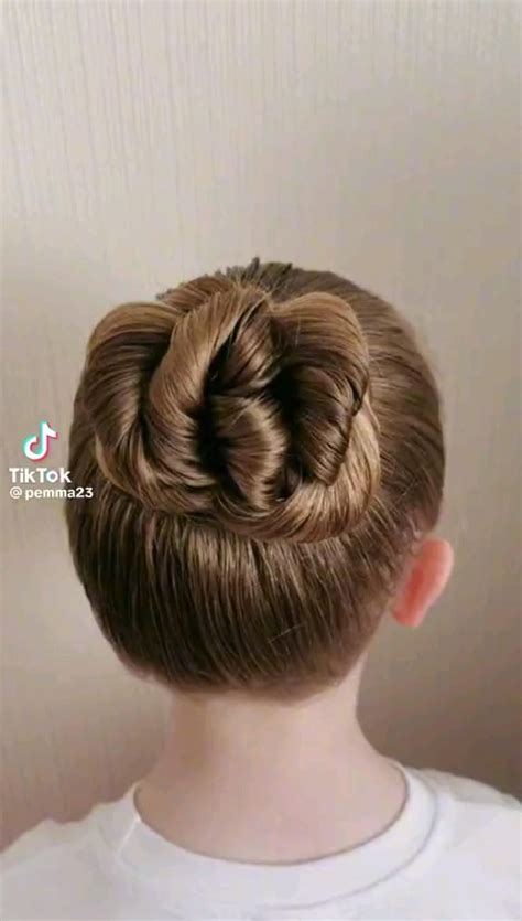 Pin Di Victoria M Su волосы Idee Per Capelli Tutorial Per Capelli
