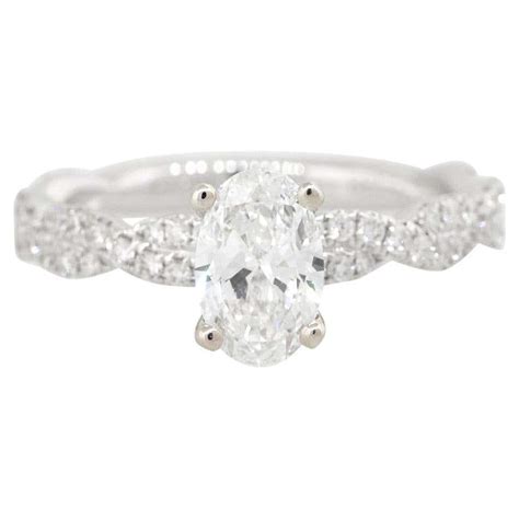 Gia Certified 204 Carat Oval Diamond Engagement Ring With Matching