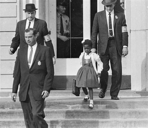 Defining Historical Moments Remembered Through Great Old Photos 30