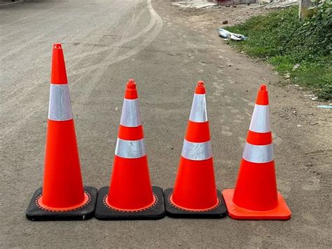 Pvc Safety Traffic Cone At ₹ 260 Pvc Traffic Cone In Coimbatore Id 26153505448