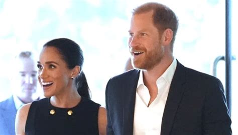 Prince Harry Meghan Markle Make Low Key Melbourne Arrival Amid Private