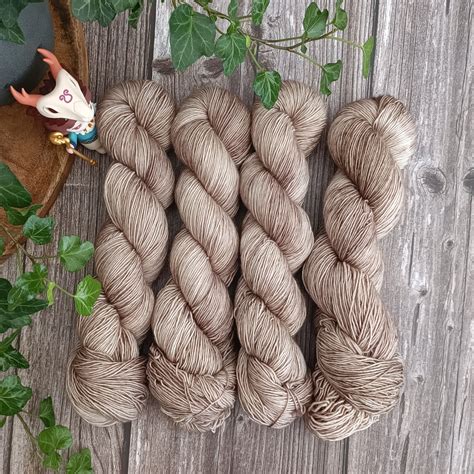 Nut Meg Fingering Palaluna